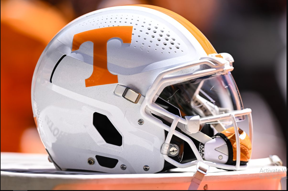 Breaking: Another Super Star Flips From Rival, Commits to Tennessee ...