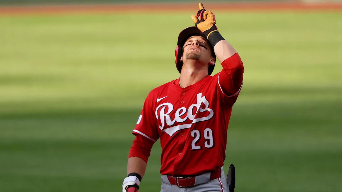 Cincinnati Reds offseason starts early as Reds' utility man opted to ...